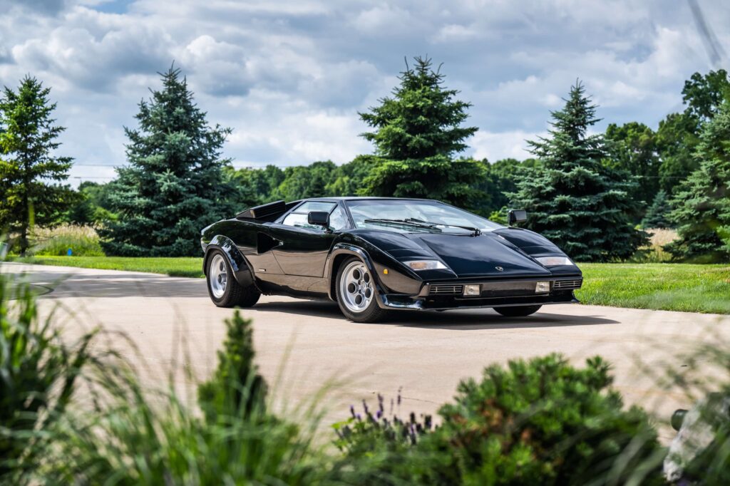 1979 Lamborghini Countach LP400S ‘Lowbody’ – Joe Sackey Classics